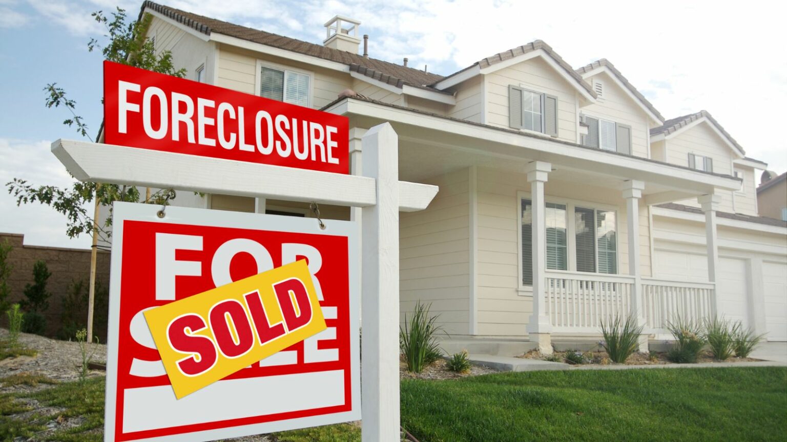 Finding Opportunity: The Guide to Selling Your Home in Foreclosure ...